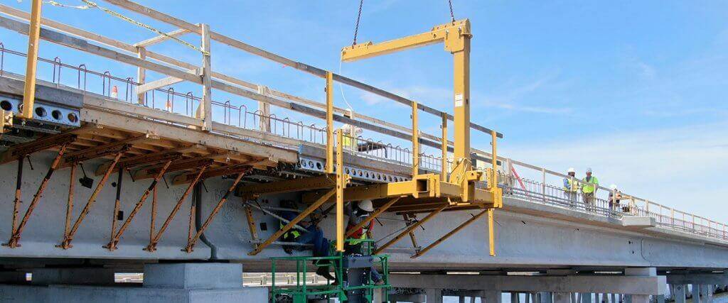 Heavy Duty Bridge Overhang Bracket | EFCO Forms