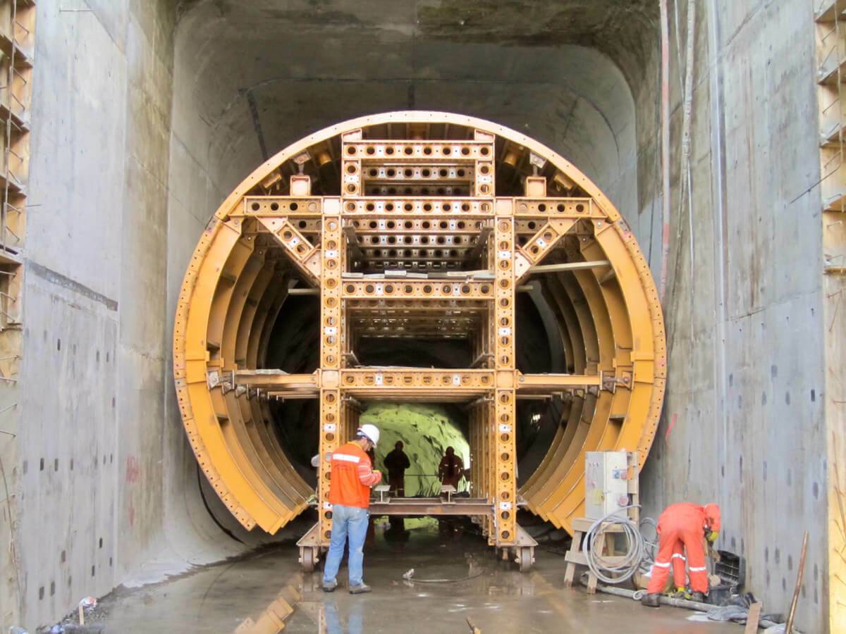 REDI-RADIUS Wall Formwork - EFCO Formwork Solutions