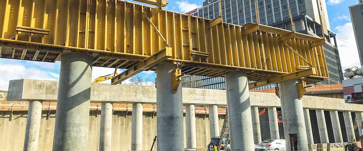 Multi-stem pier cap construction
