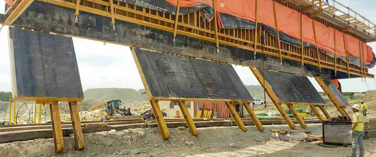 Houbolt Bridge, Joliet, Illinois | EFCO Forms