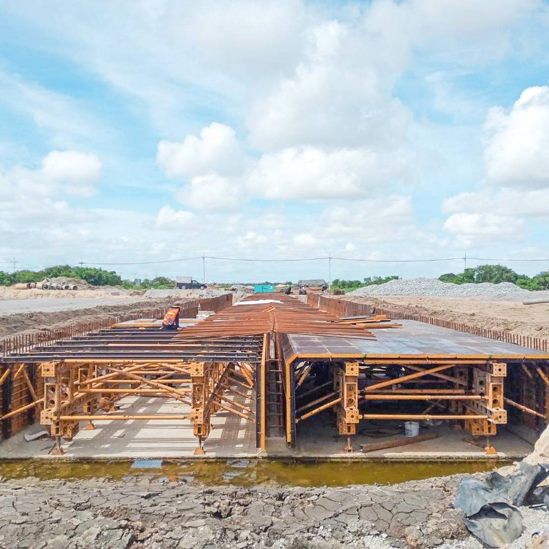 Construction of a Double-Barrel Box Culvert Drainage Tunnel