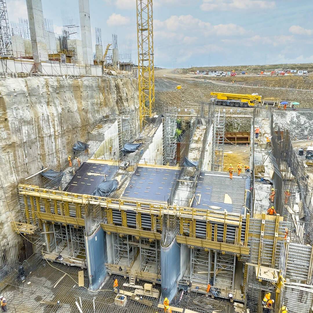 Yacyretá Hydroelectric Plant | Ayolas, Paraguay | EFCO Forms